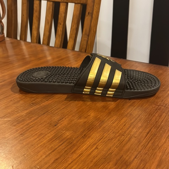 adidas | Shoes | Adidas Adissage Slides Sandals Shoes Black Gold Eg657 ...